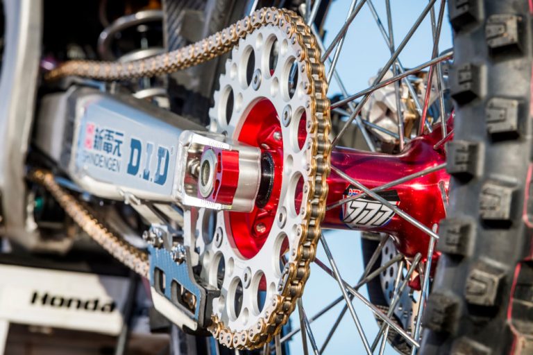 Bien choisir son kit chaîne moto ~ EnjoyTheRide