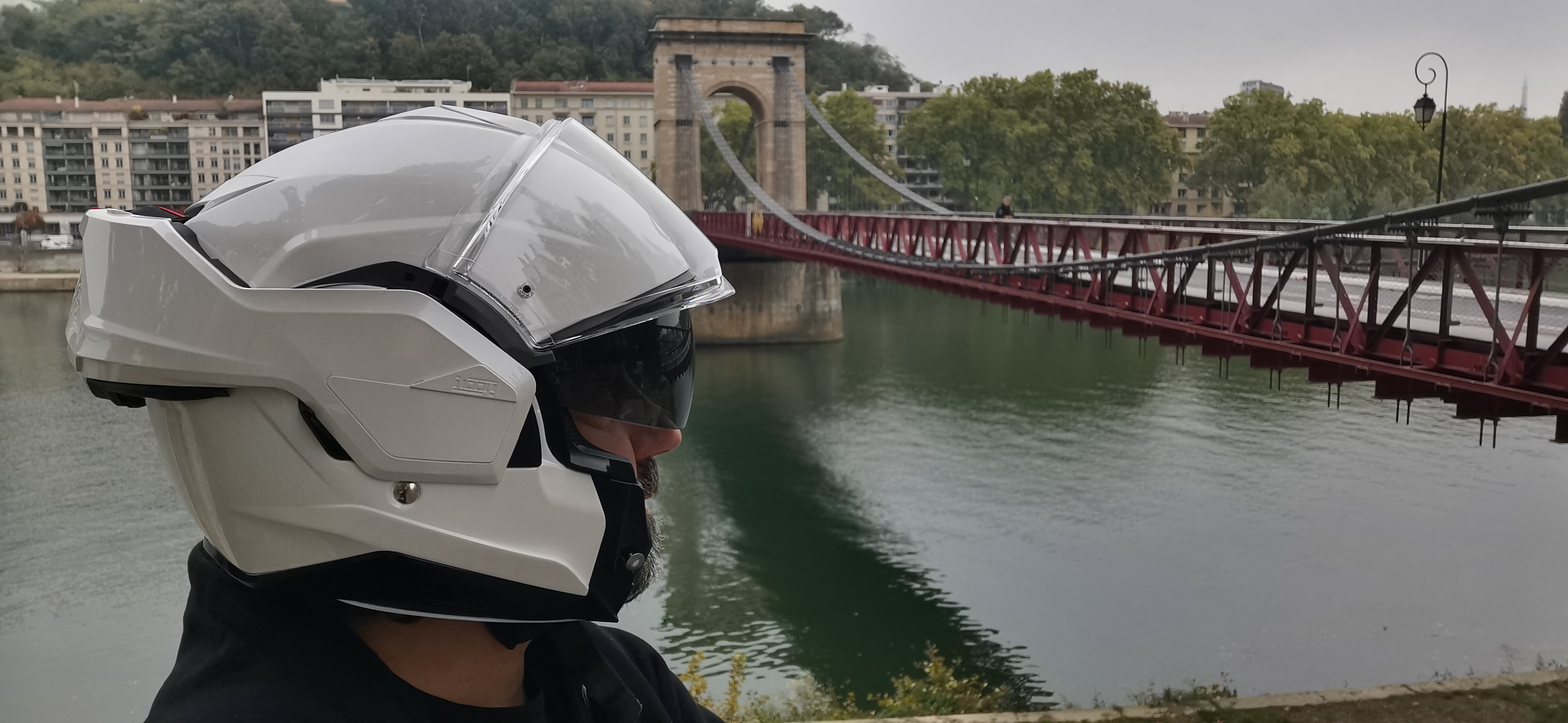 hjc i100-jet profil ~ EnjoyTheRide