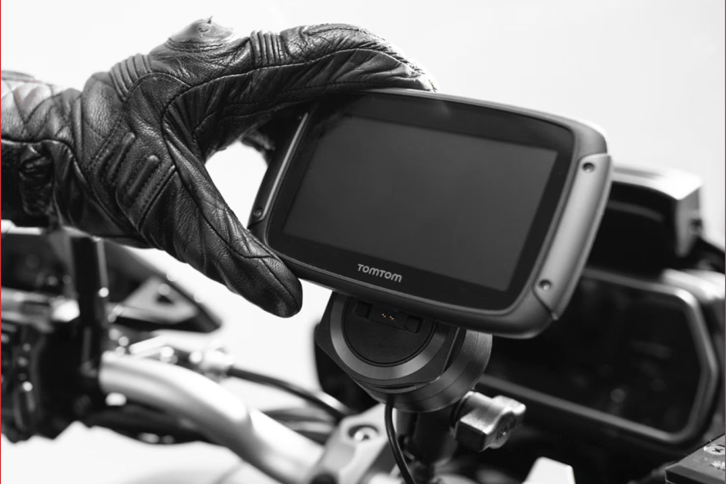 tomtom_rider_retrait_gps_moto ~ EnjoyTheRide