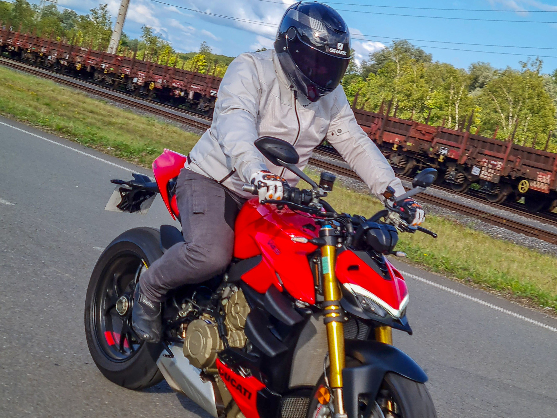 Revit Eclipse 2_-5 ~ EnjoyTheRide